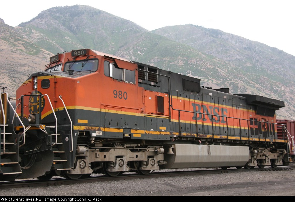 BNSF 980